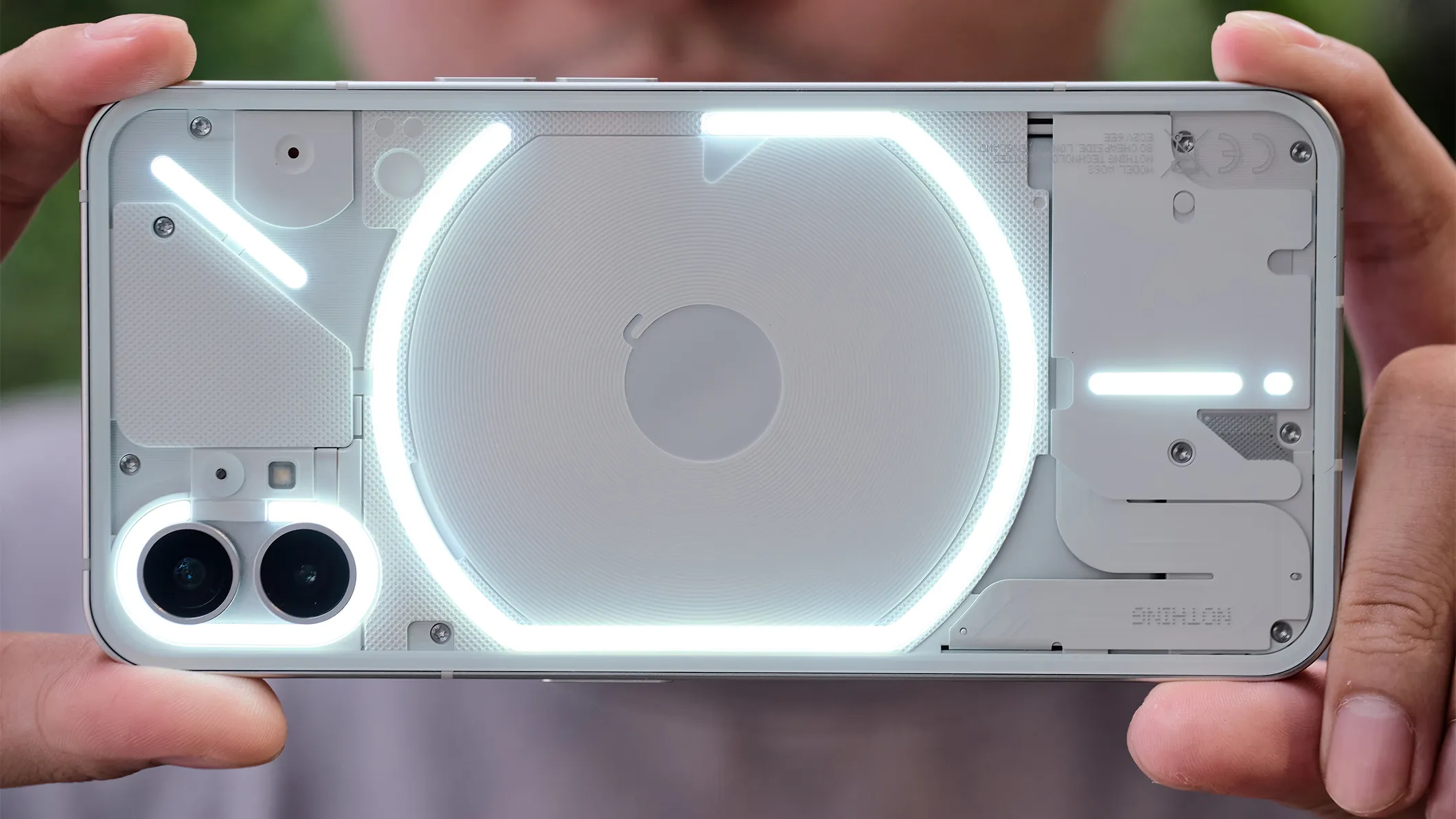 Mobile phone comparison: What do affordable smartphones offer ...